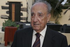 Manuel Díaz Rijo recibe el Racimo de Plata de los Vinos de Lanzarote