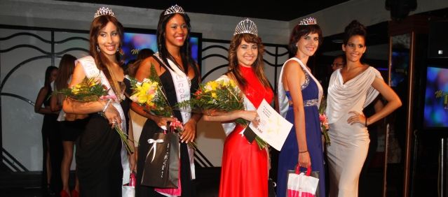 Anca Alexandra Dragomir is crowned as the new "Miss Bahía Lanzarote 2012"