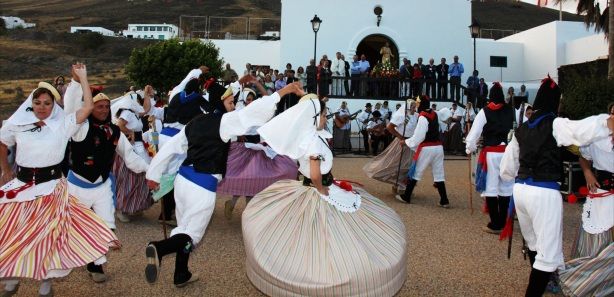Conil celebró este domingo el final de sus fiestas con la procesión en ...