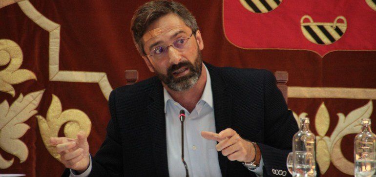 San Ginés dice que el informe de vertidos del Gobierno canario es ...
