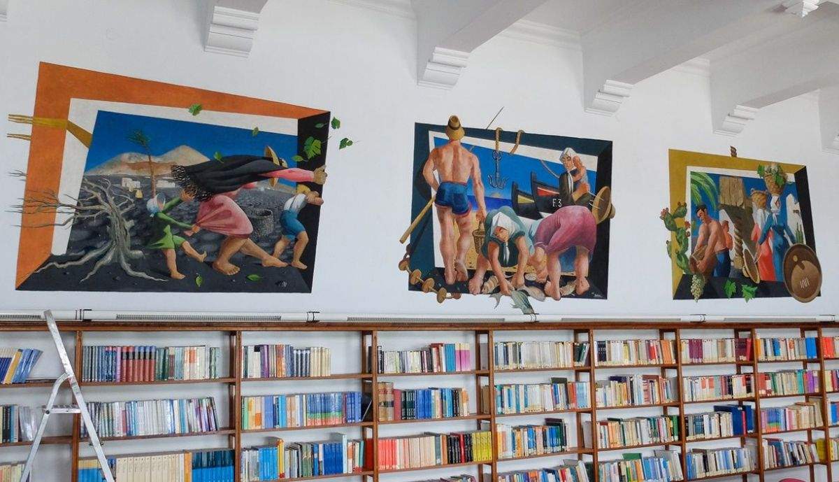 Patrimonio Cultural restaura dos murales de César Manrique en Lanzarote