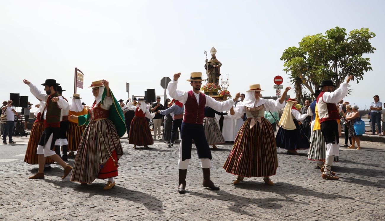 Tres agrupaciones realizan la ofrenda musical de San Ginés