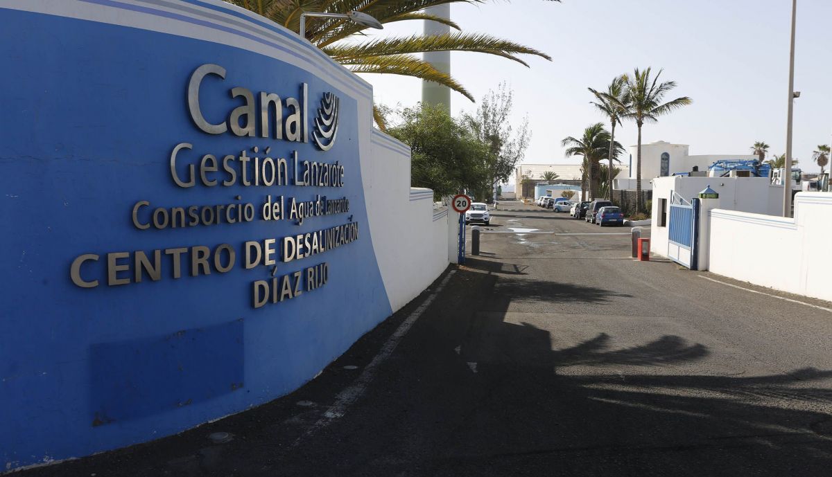 A total of 14 towns are suffering water cuts this Thursday in Lanzarote ...