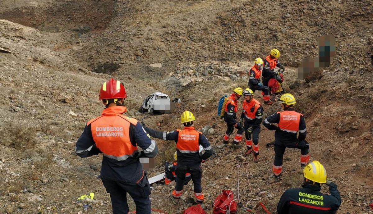 Hallado Un Cadáver Dentro De Un Vehículo En El Fondo De Un Barranco En