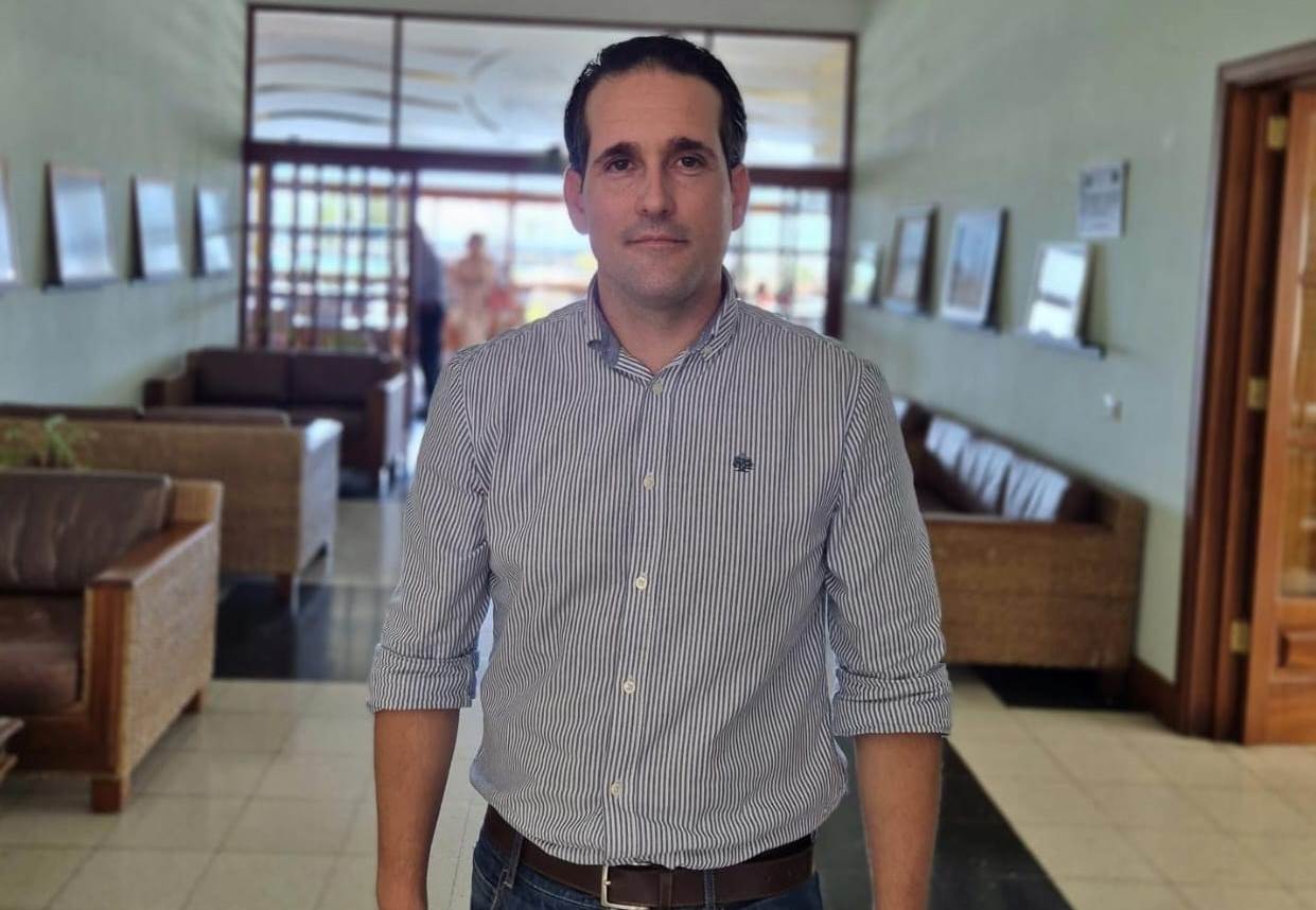 Luis Miranda: "Ganas no me faltan para coger las riendas de la Democracia"