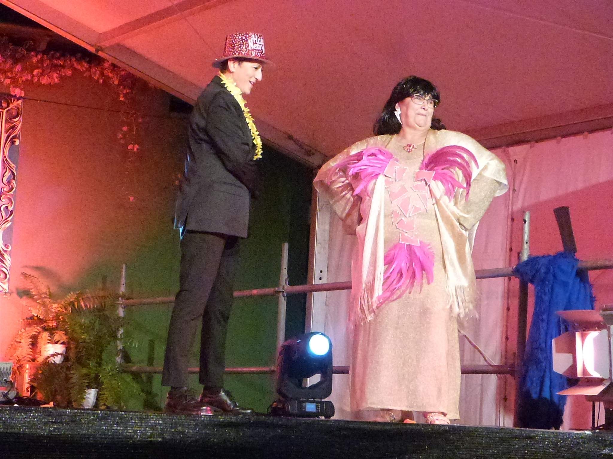 'Las Rebeldes' conquistan Tahíche con su playback de adultos