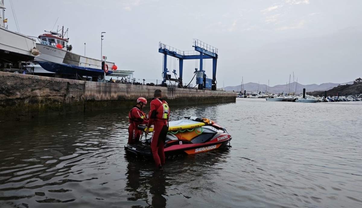 El fardo encontrado flotando en Puerto del Carmen no se trataba de droga