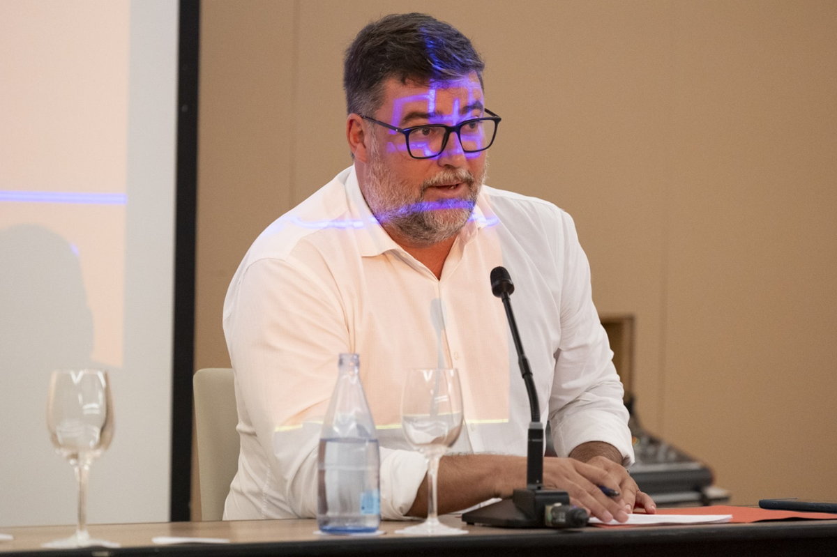 Isidro Pérez defends the capacity of the city councils to transform society