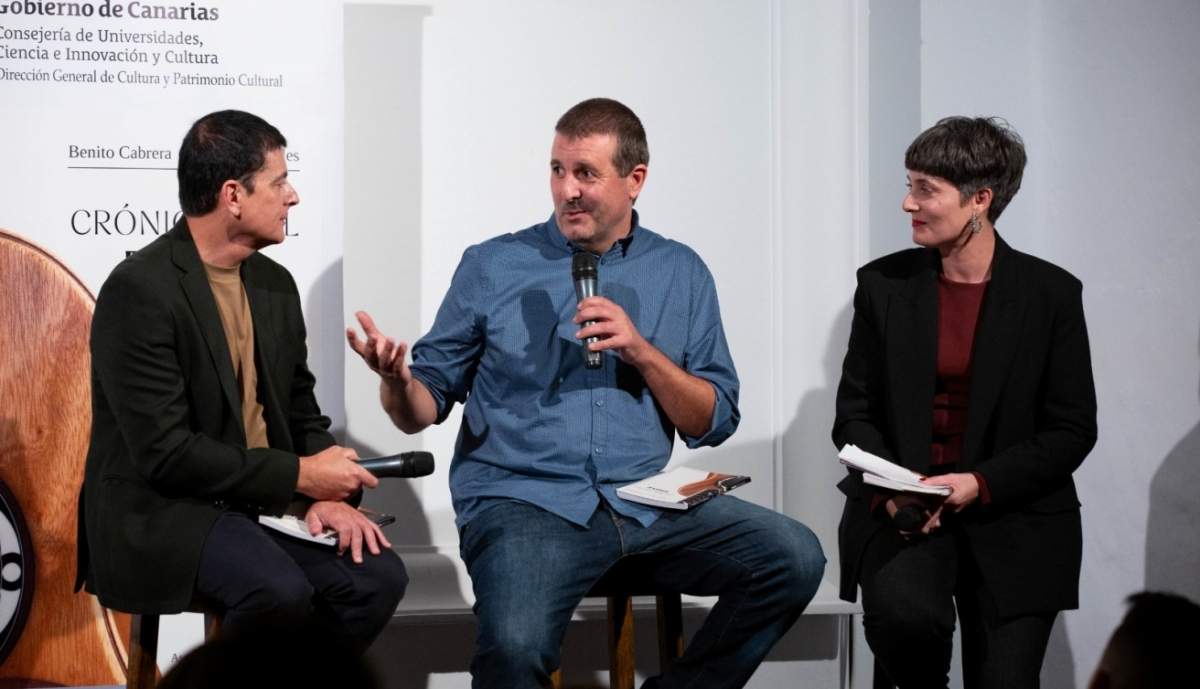 Teguise presenta el libro ‘Crónicas del Timple’, de Benito Cabrera y Daniel Morales