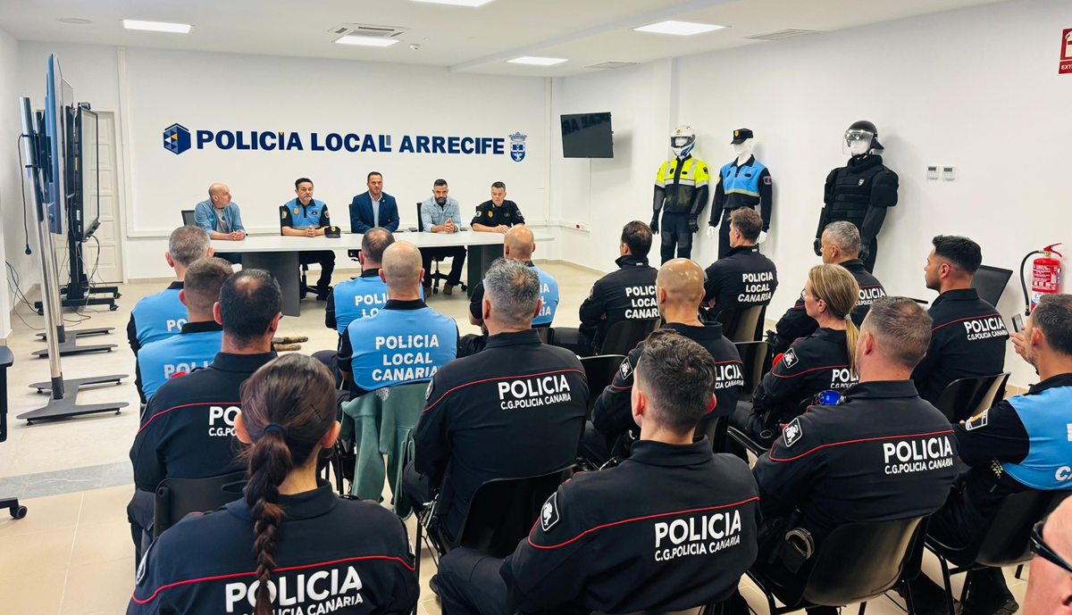 Agentes de diez municipios de Canarias se forman en Arrecife con el ...