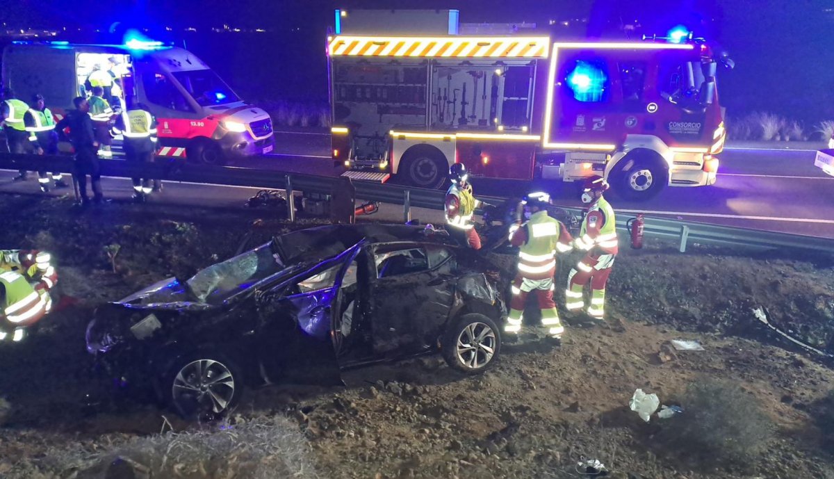 One injured after a spectacular road departure on the LZ-40 near Puerto ...