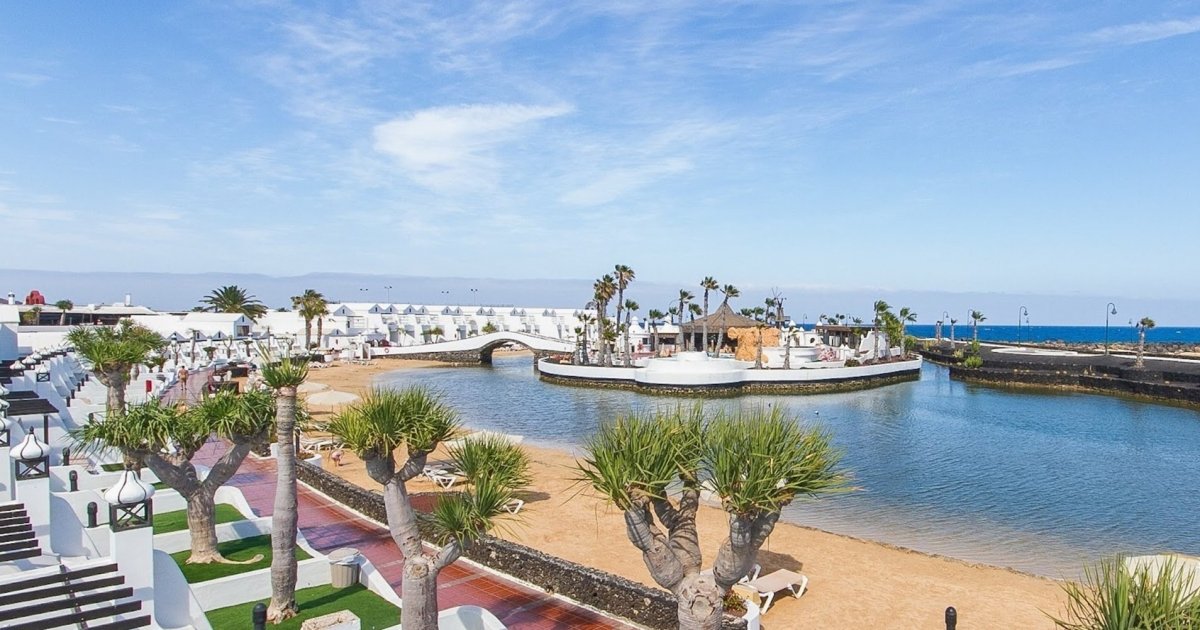 The group of the Papagayo Arena buys the Sands Beach Resort for 11 ...